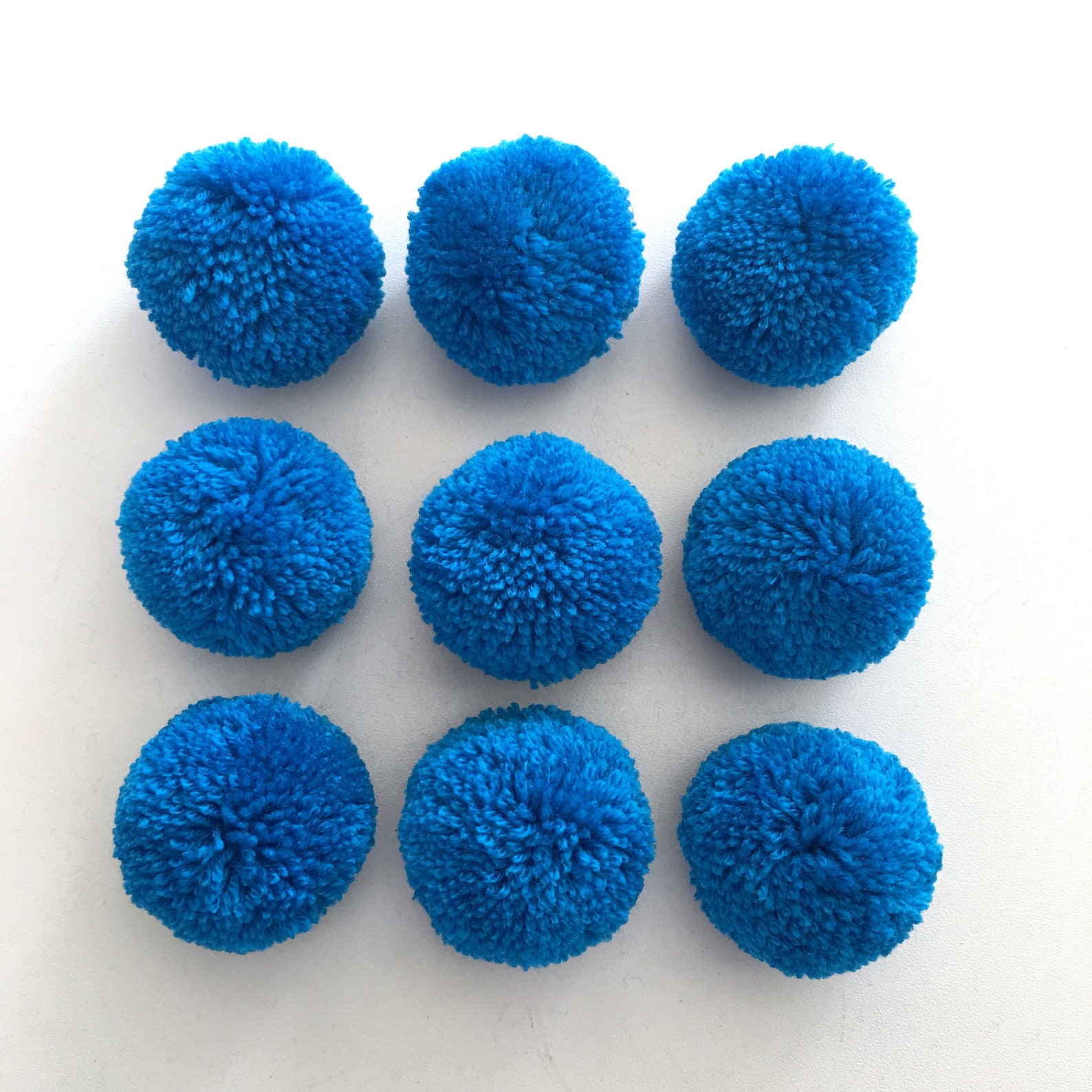 Ocean Blue Big Pom Pom 2 inches Boho Decor Party Decor yarn | Etsy