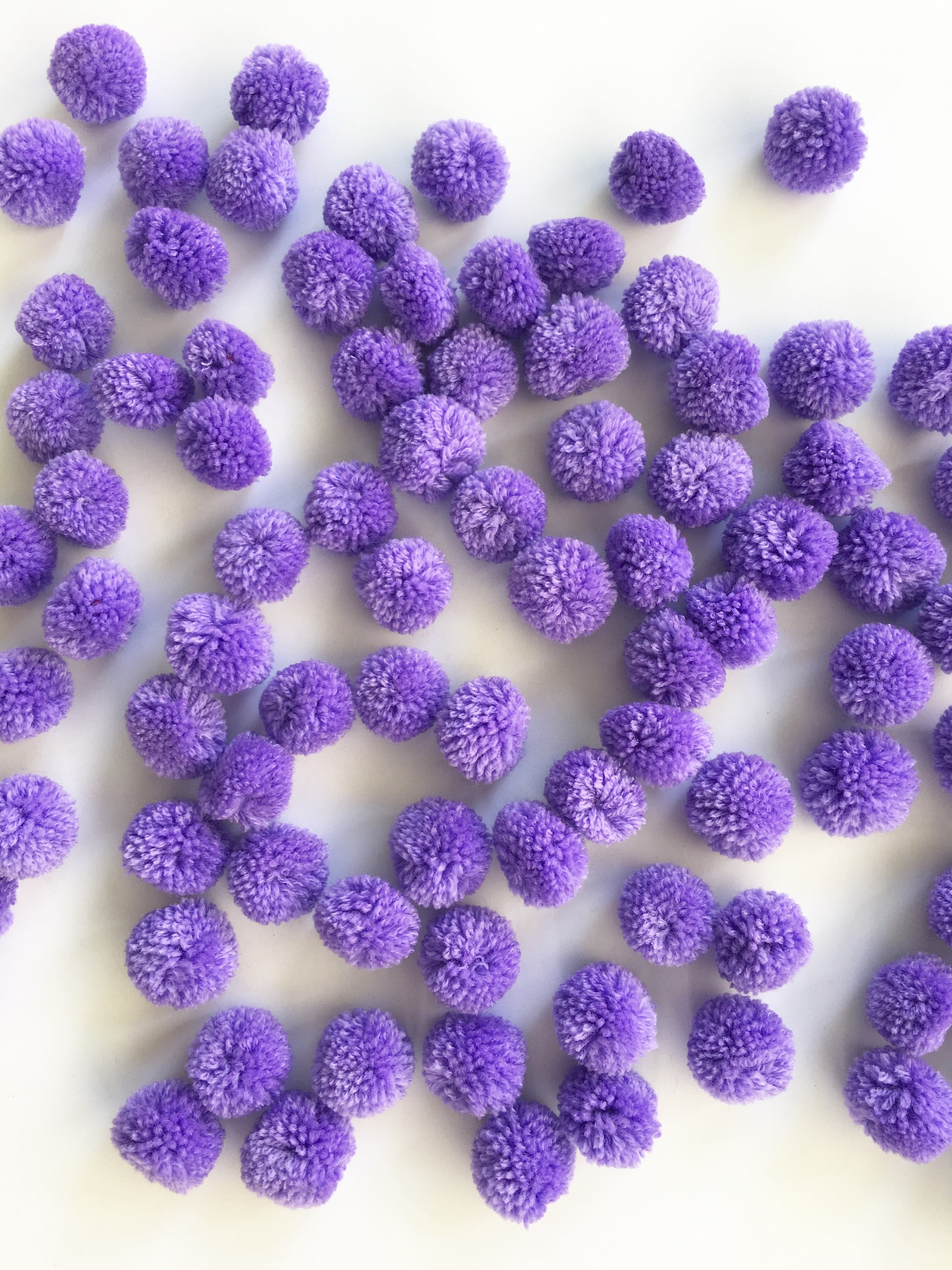 Lavender Yarn Pom Poms 1 Inch Decorative Ball Jewelry - Etsy