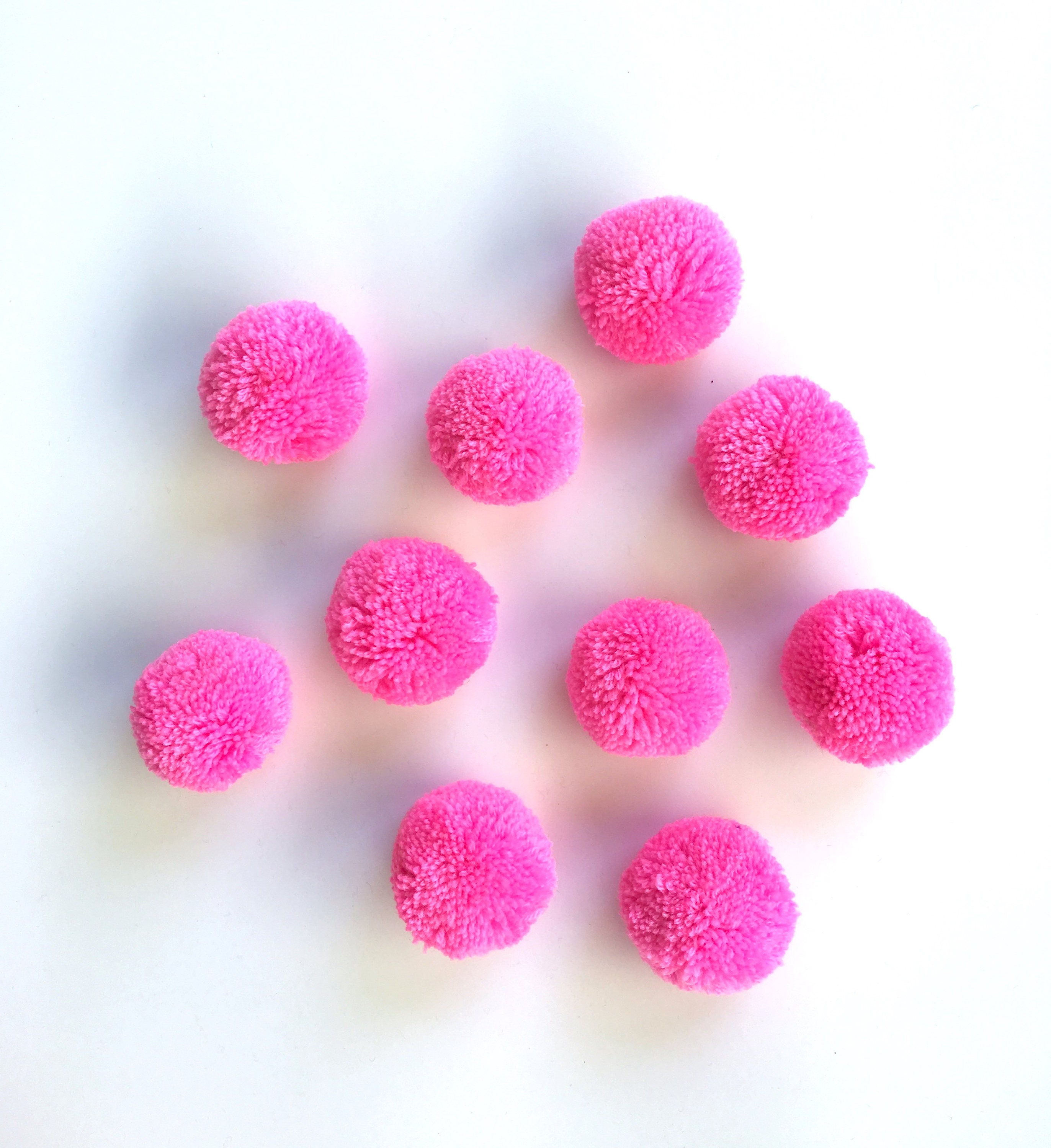 Pink Big Pom Pom 2 inches Boho Decor Party Decor yarn pom pom | Etsy