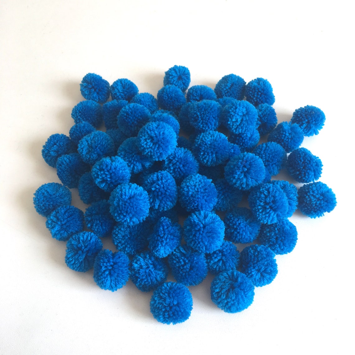 Ocean Blue Yarn Pom Poms: 1" Boho Decor Balls - Etsy