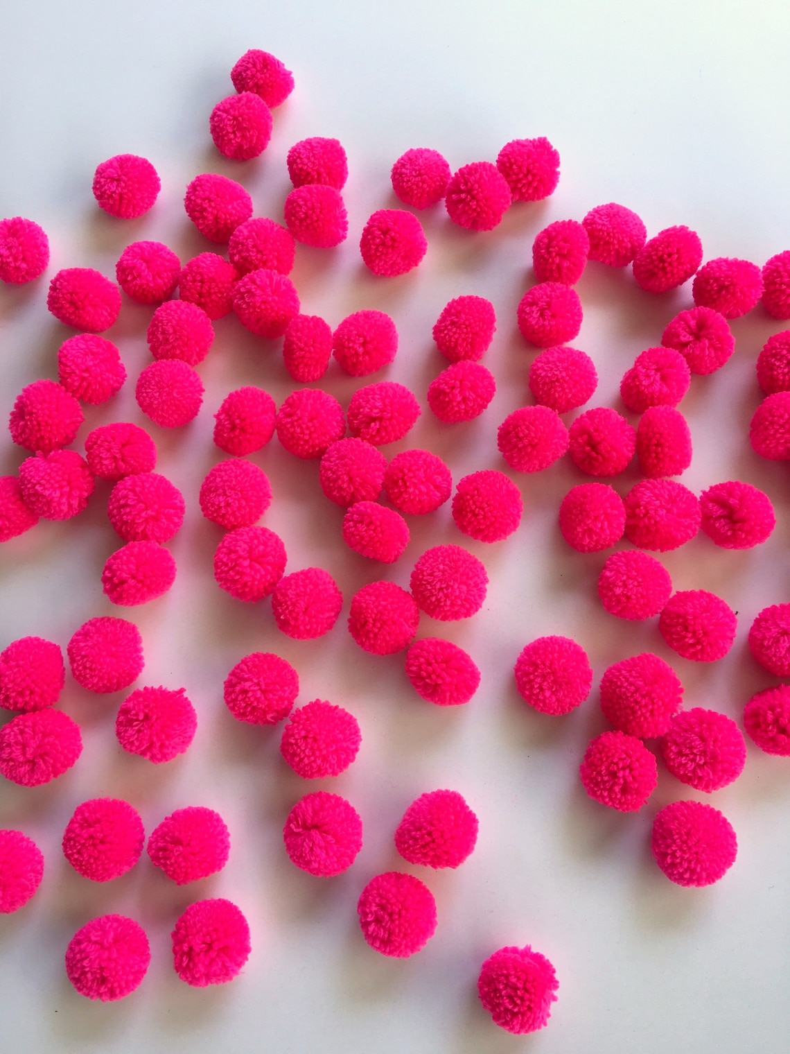 Neon Pink Yarn Pom Poms 1 Inch Decorative Ball Jewelry - Etsy UK
