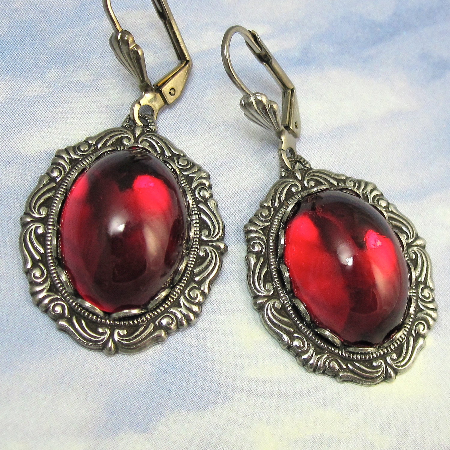 Red Vampire Earrings Red Gothic Vampire's Kiss Earrings in | Etsy