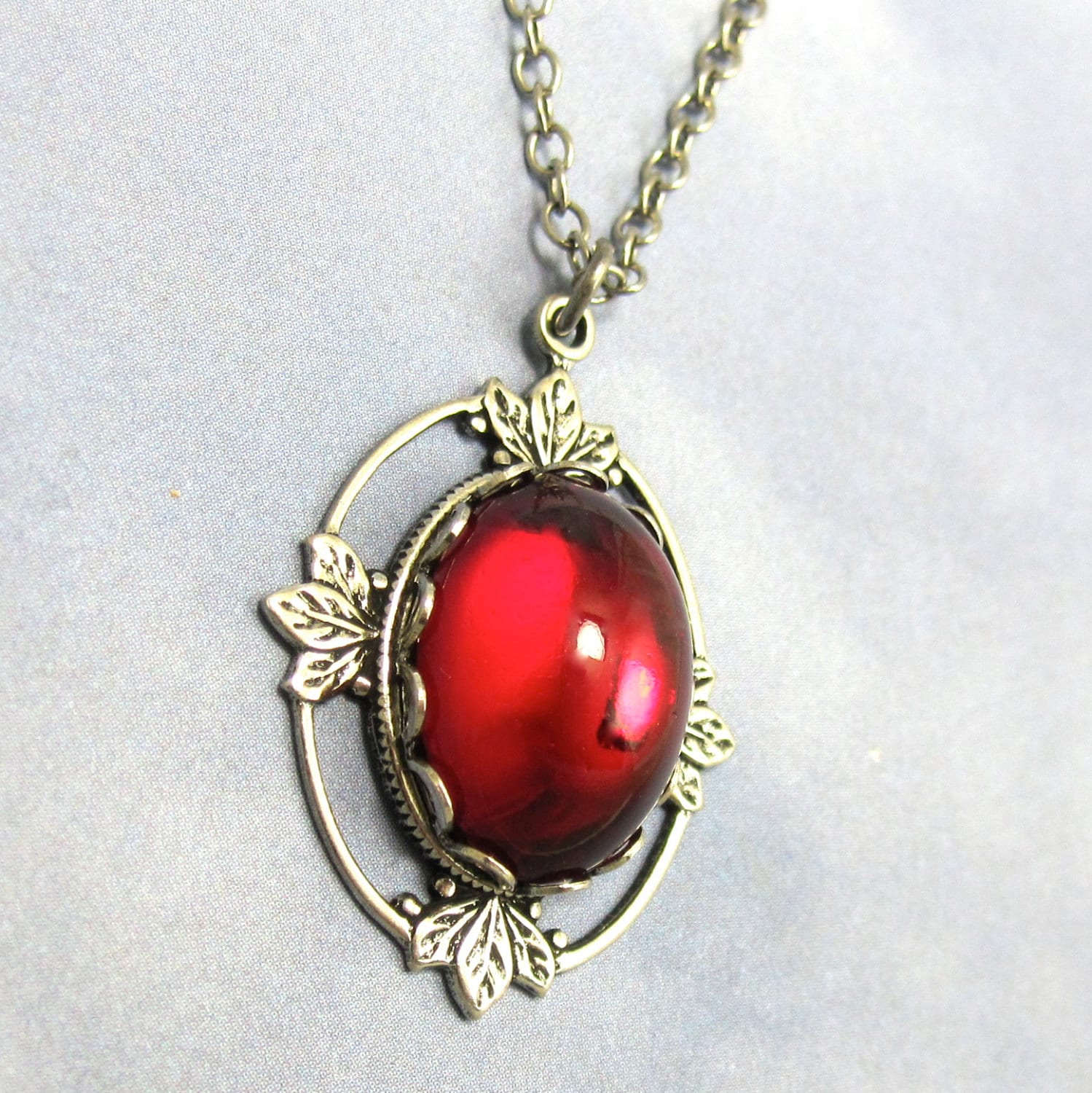 Red Vintage Pendant Necklace Silver Vintage Filagree Pendant - Etsy