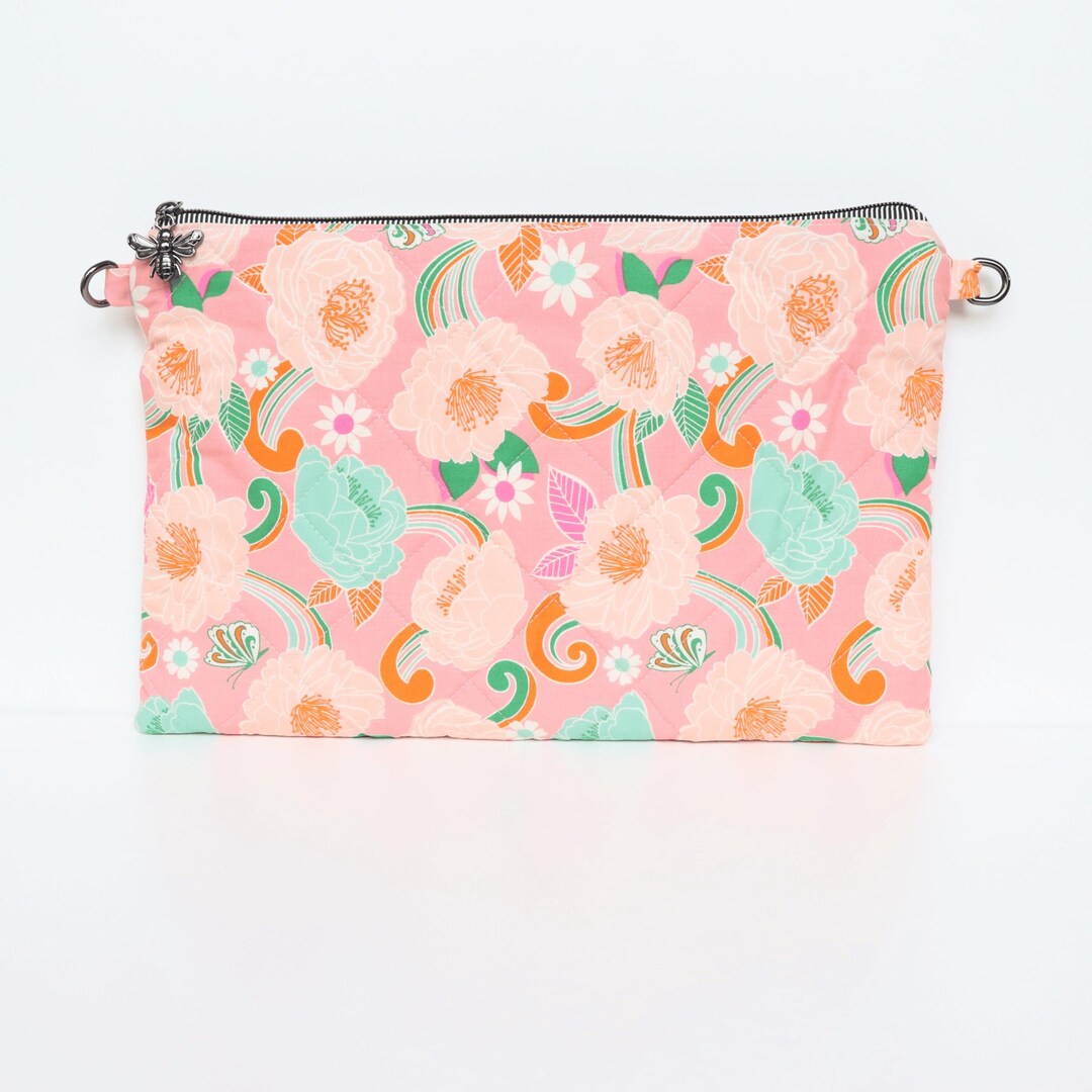 Padded Laptop Case 14 Inch – Quilted Laptop Sleeve Featuring Pink ...