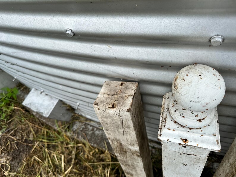 4 White Wood Fence Posts Trim Rustic Part - Rustic Primitive Antique ...