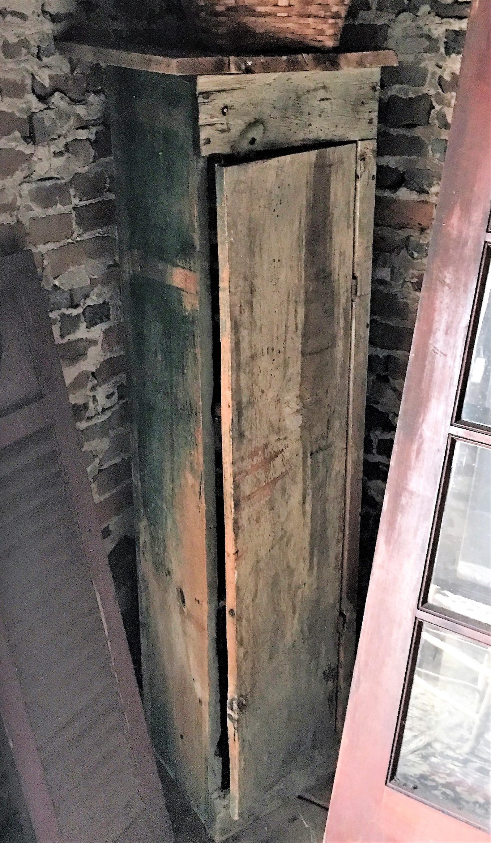 Old Chimney Cupboard - Rustic Primitive Antique Display - Collectable ...