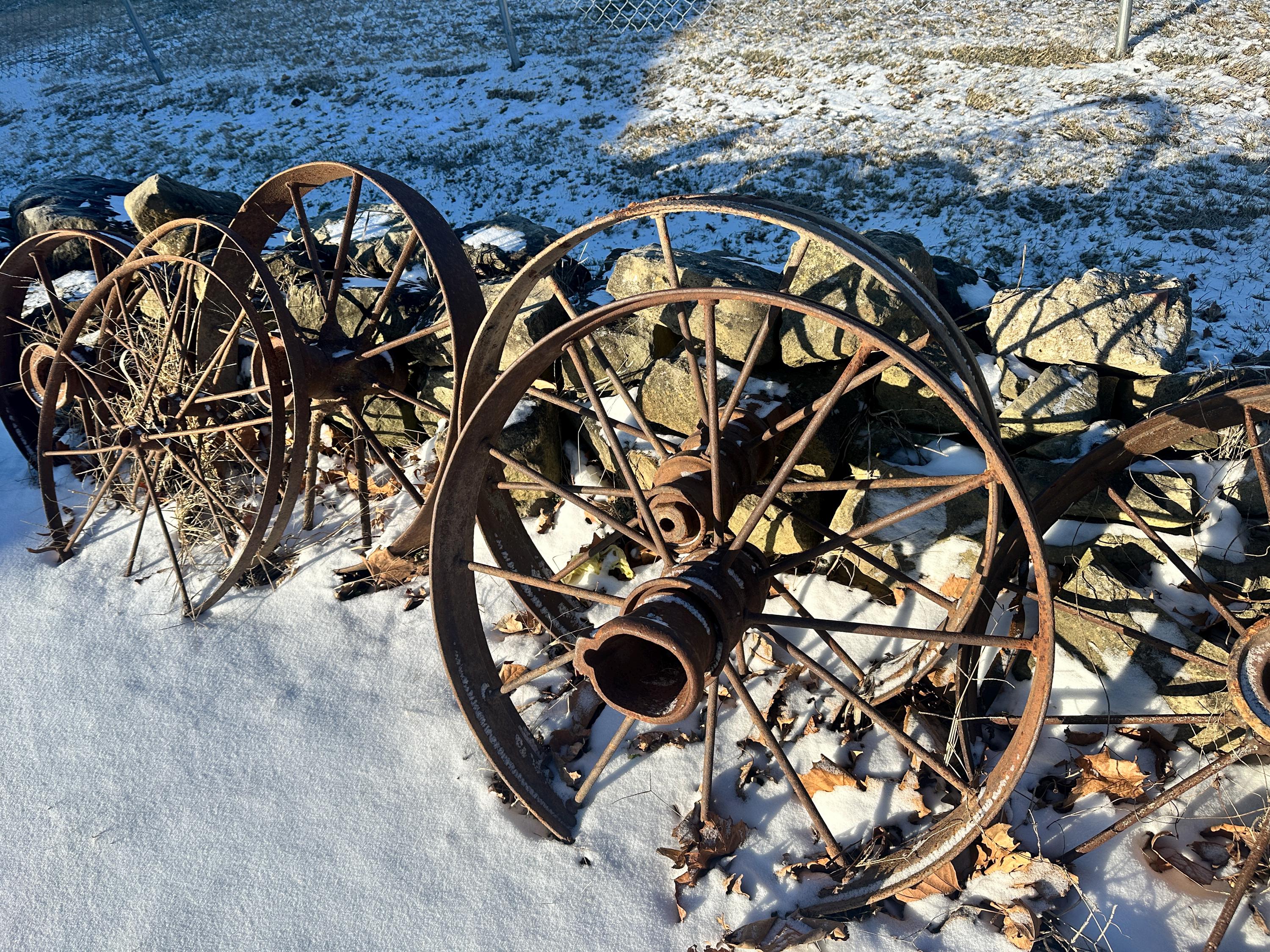 8 Old Metal Wagon & Buggy Metal Wheels, Rustic Primitive Antique ...