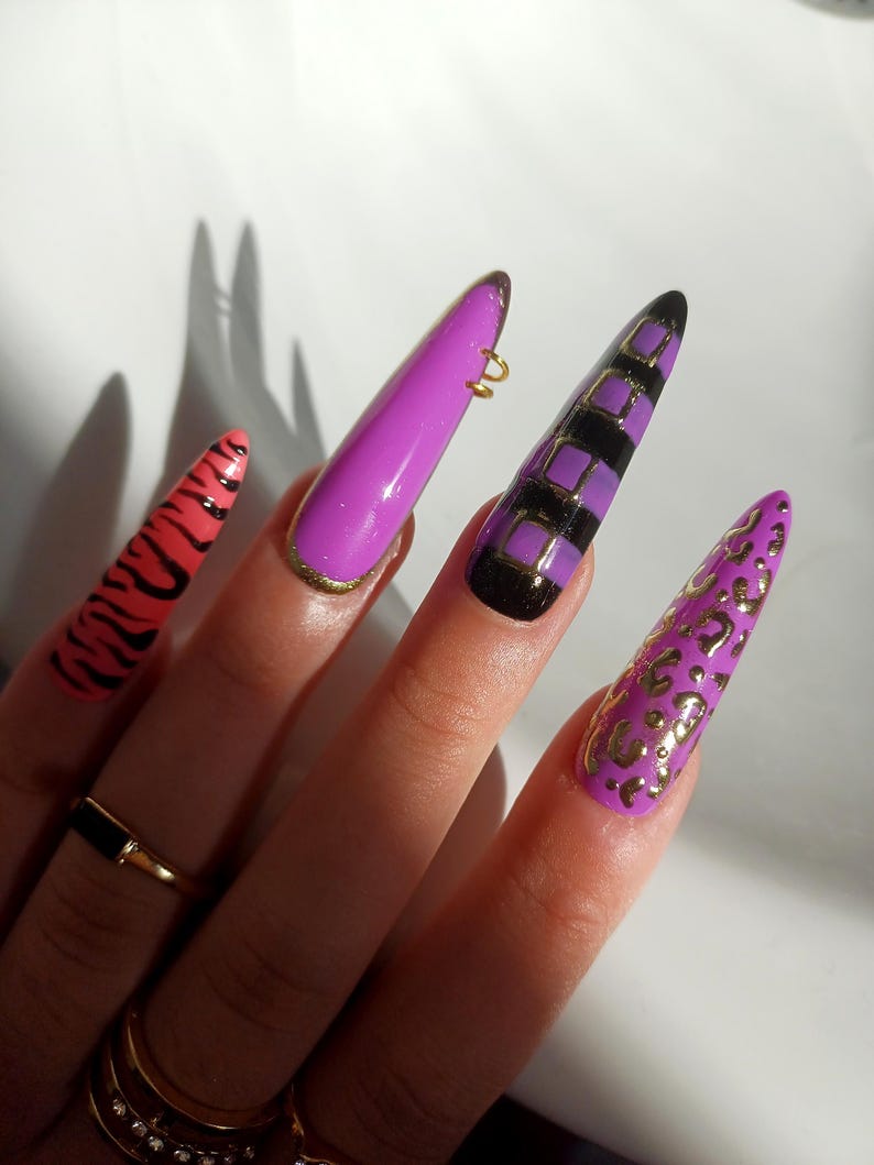 Clawdeen Wolf Monster High Press on Nails - Etsy