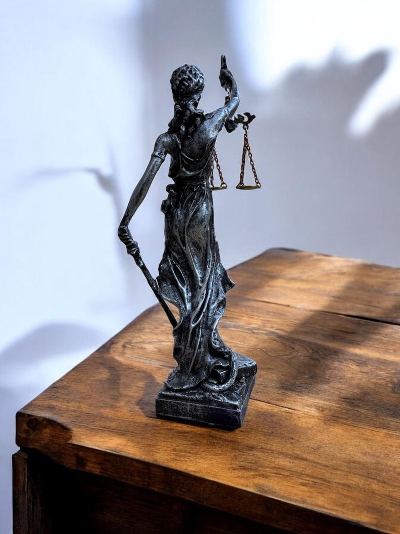 Sculpture- Statue -sculpture Art -lady Justice Statue- Themis Sculpture ...