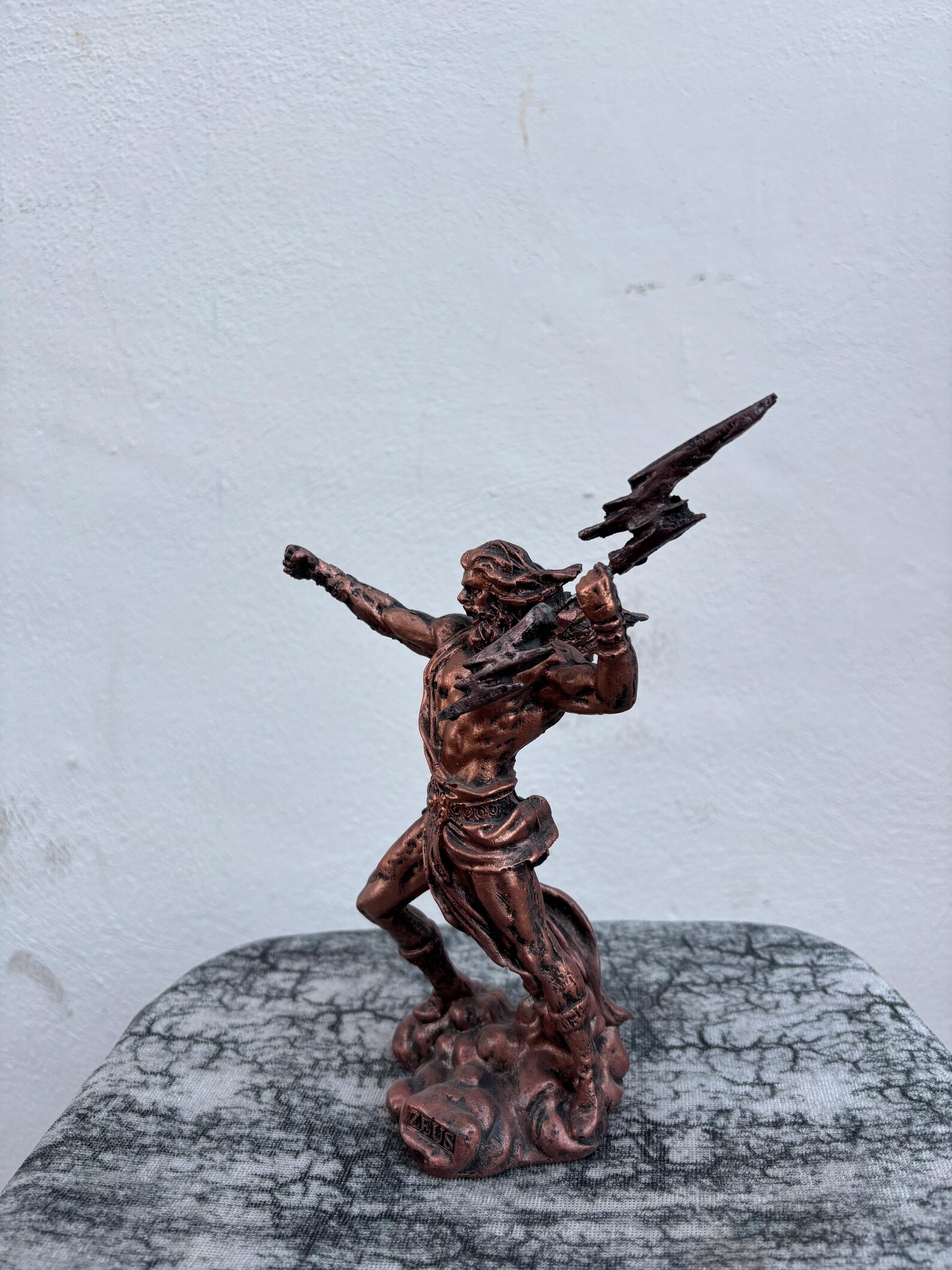 Zeus Statue – King of Greek Mythology | Bronze-look Lightning Symbol ...
