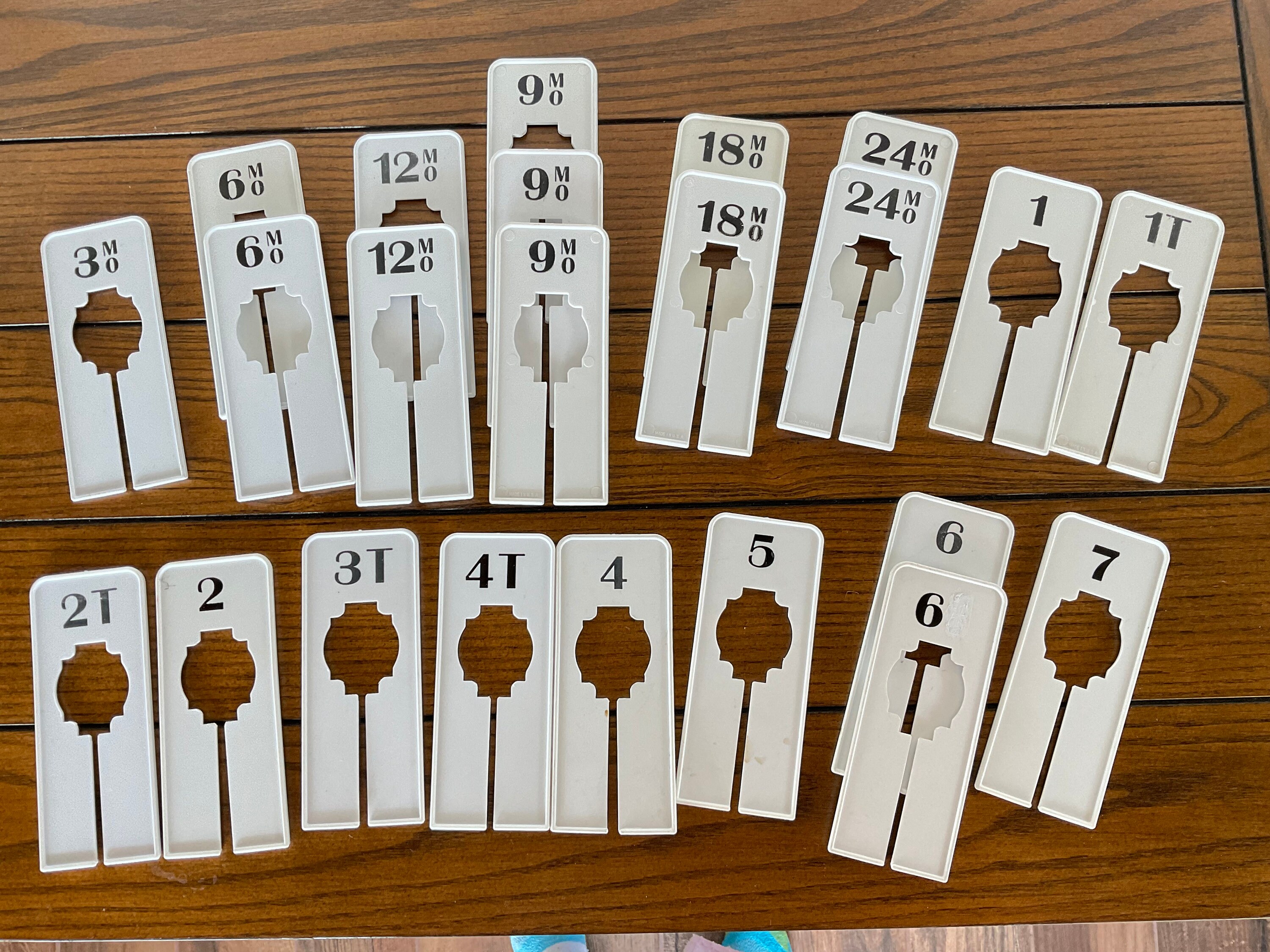 Hanging Clothes Garment Rack Pole Size Hang Tags Dividers Childrens ...