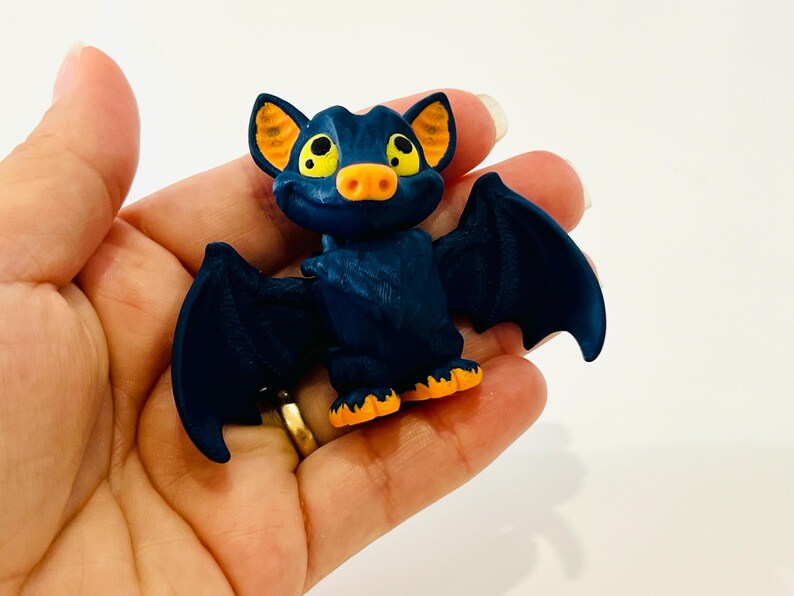3D Printed Articulated Fruit Bat Fidget | Posable Figurine - J2 - Etsy