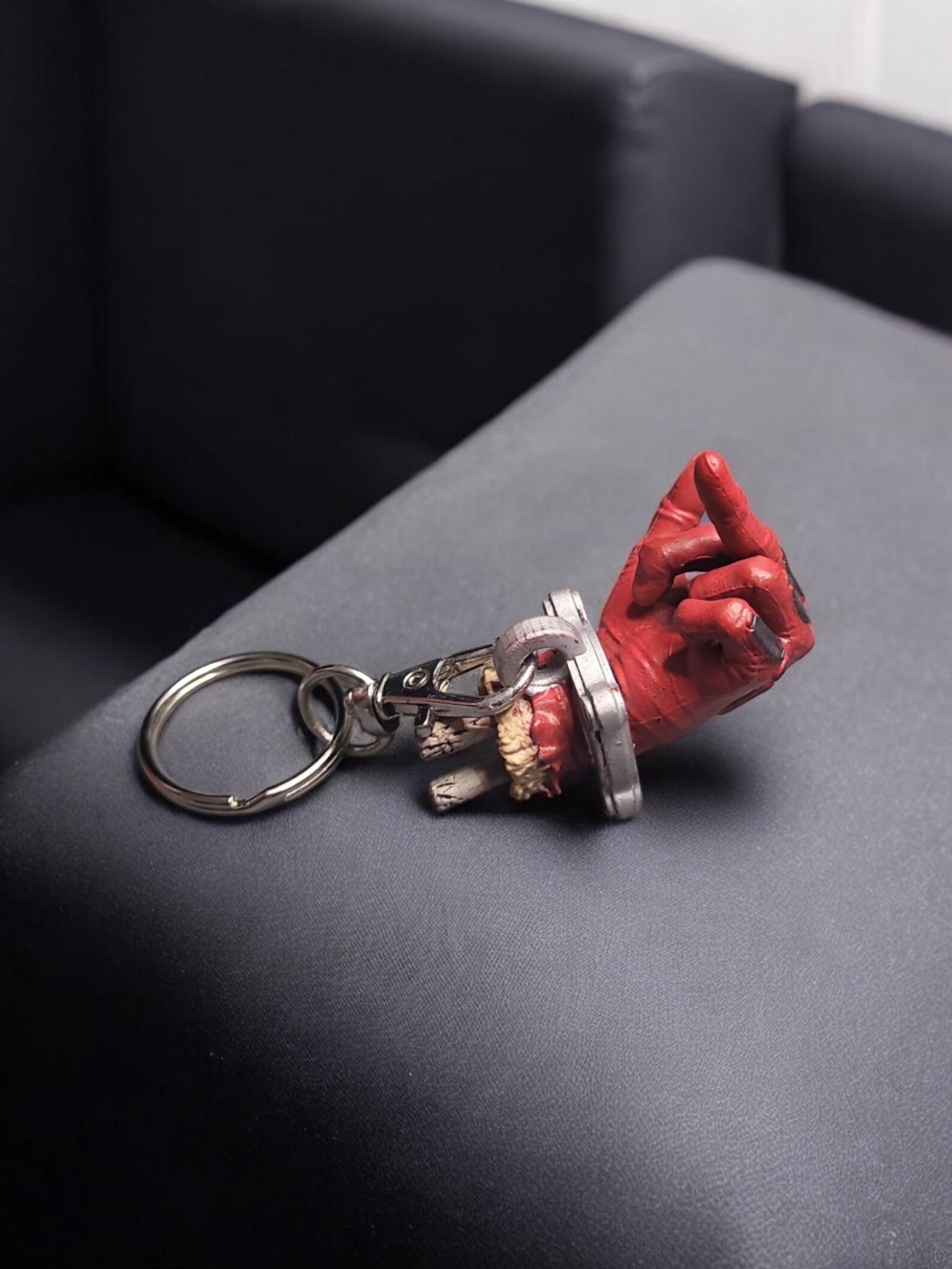 Deadpool Severed Hand Keychain - Etsy