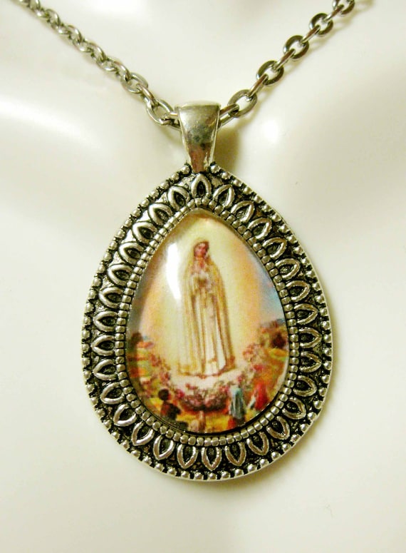 Our Lady of Fatima Pendant With Chain AP15-091 | Etsy
