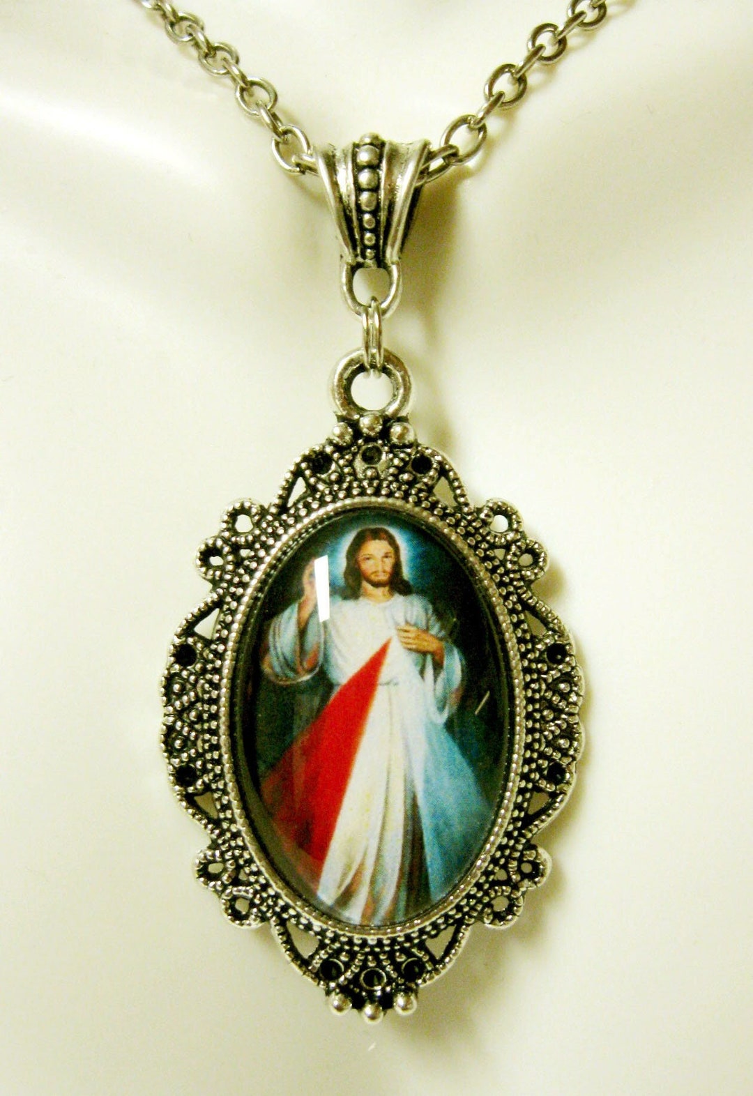 Divine Mercy Pendant - AP04-184 - Etsy