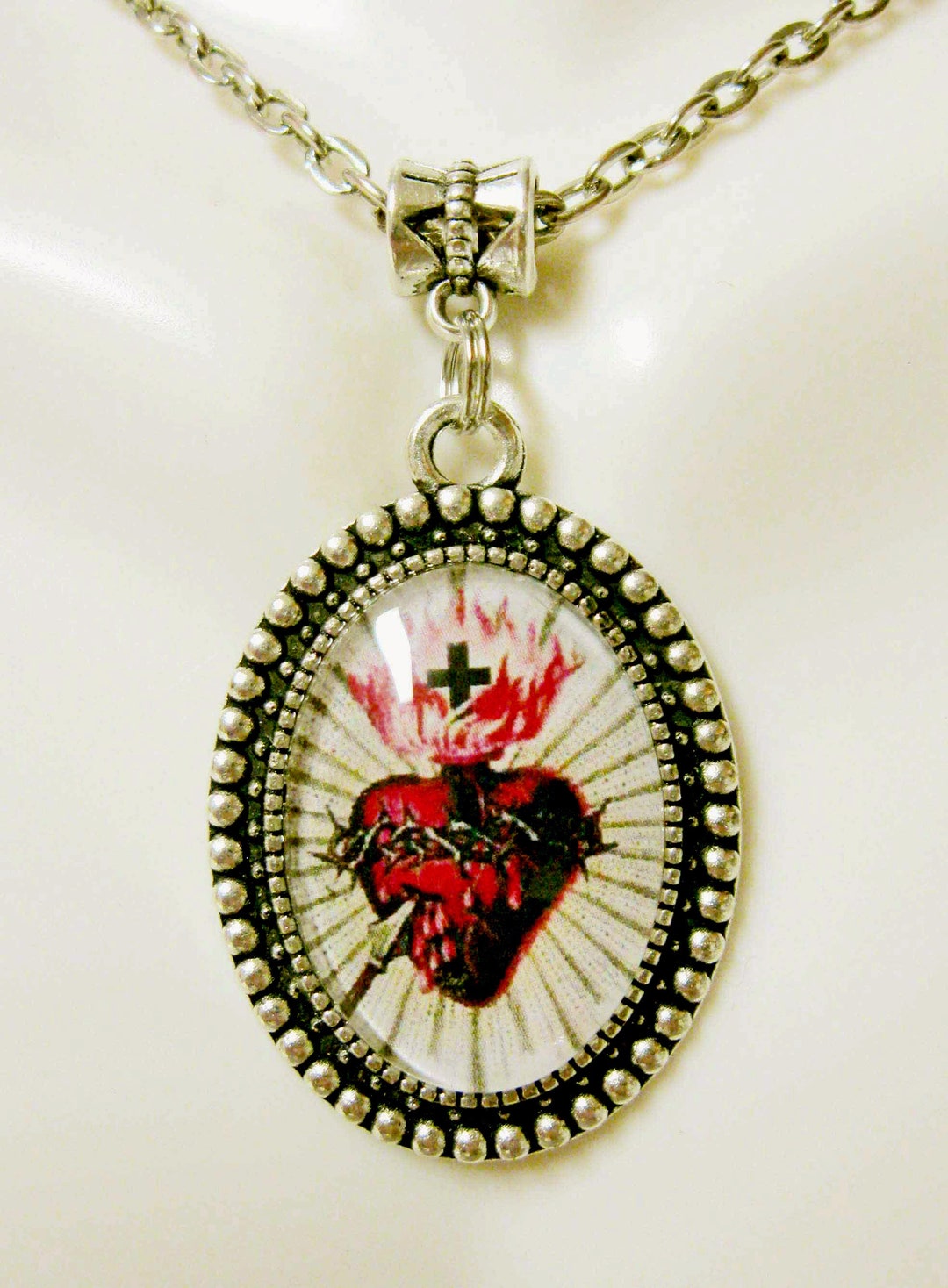 Sacred Heart of Christ Pendant and Chain - AP05-225 - Etsy