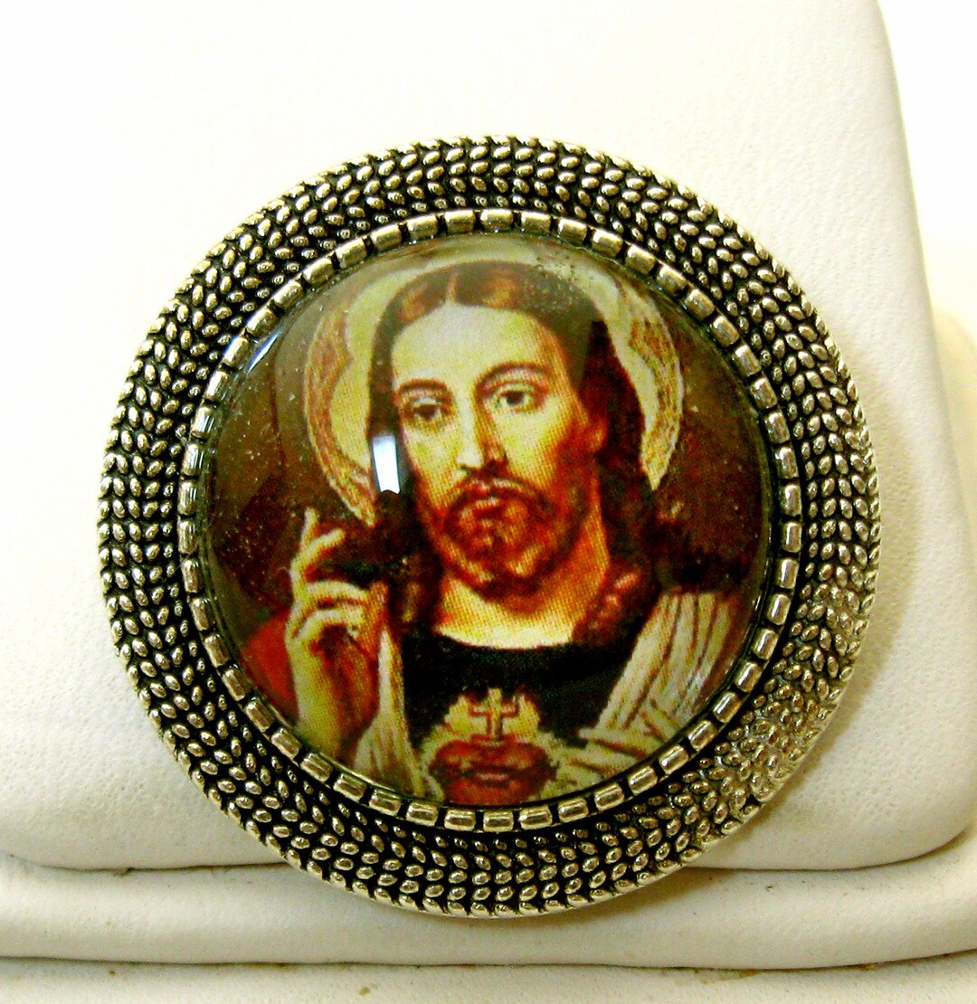 Sacred Heart of Christ Pin/brooch - BR09-098 - Etsy