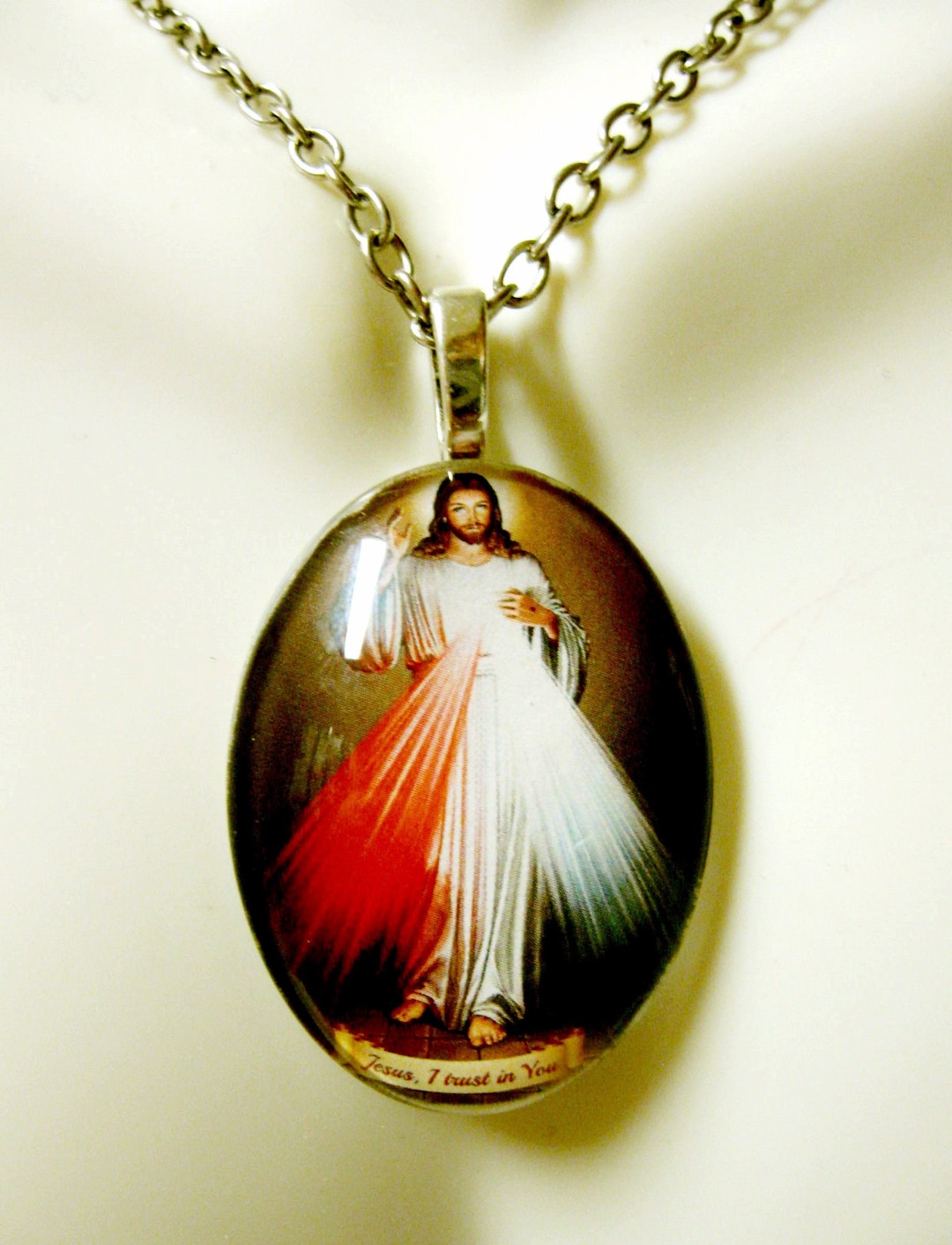 Divine Mercy Pendant With Chain - GP04-001 Cameo Style - Etsy