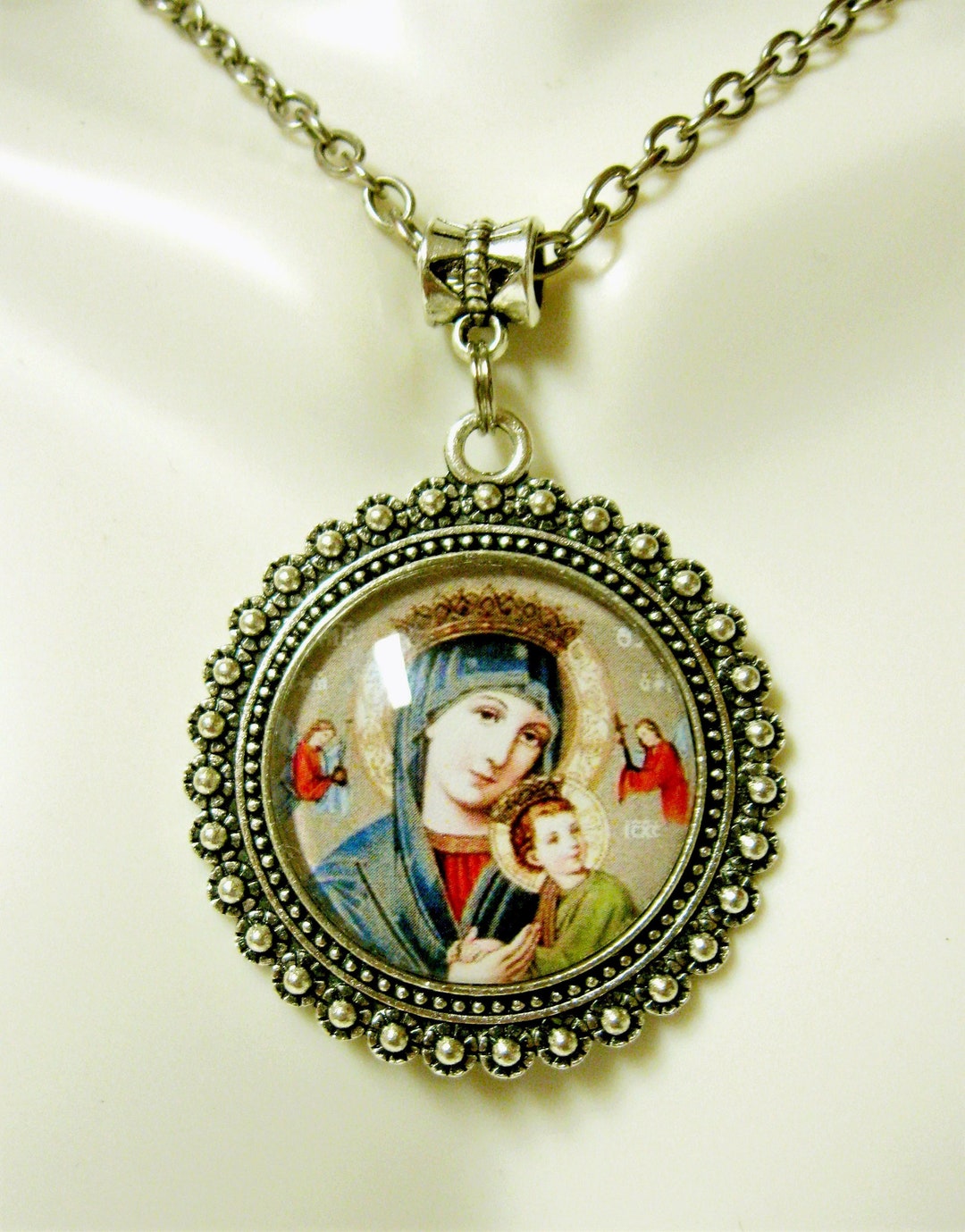 Our Lady of the Perpetual Help Pendant and Chain - AP05-324 - Etsy