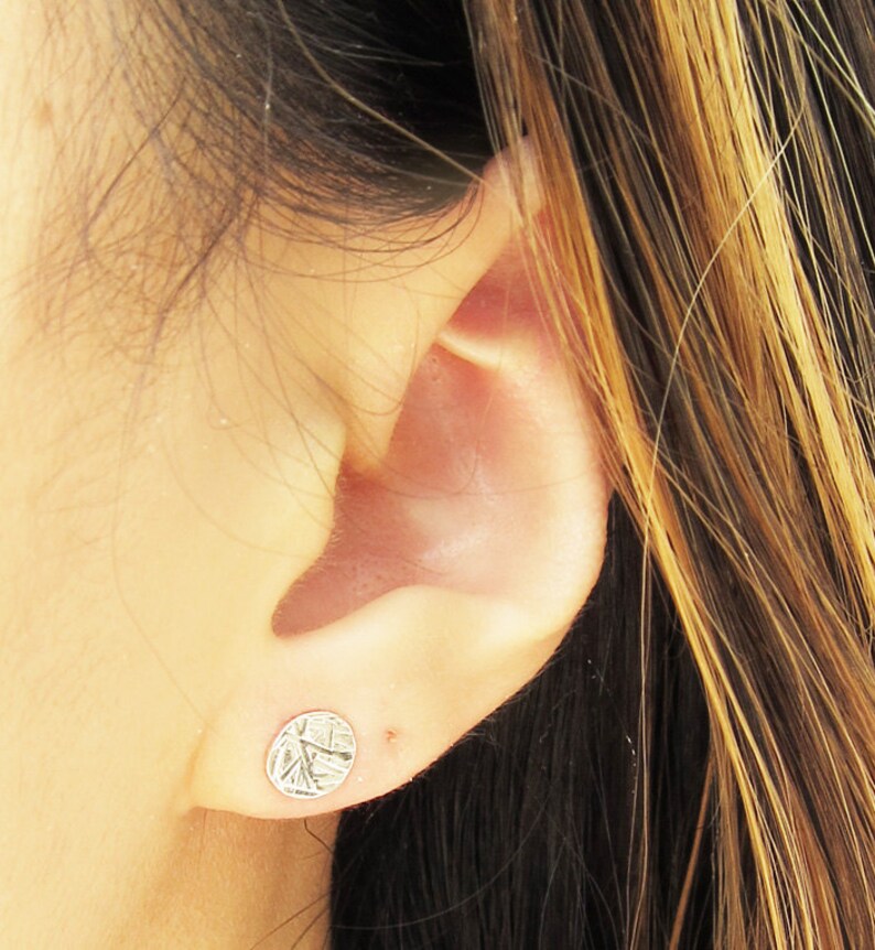 Sterling Silver Hammered Circle Earring - Etsy