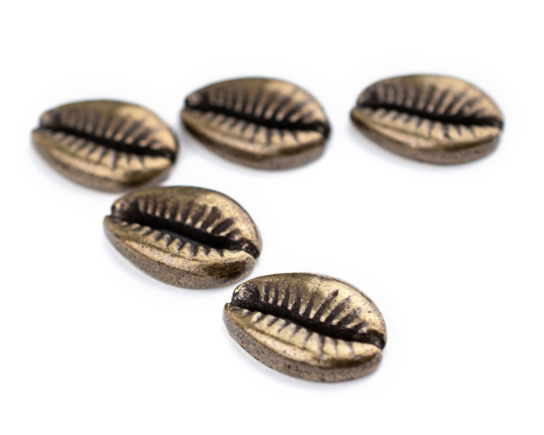 5 Antiqued Brass Cowrie Shell Beads Set of 5: Ethnic Metal Beads Sea ...