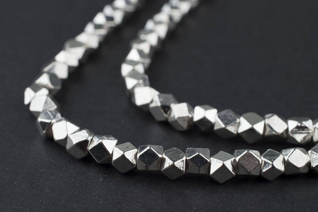 140 Shiny Silver Diamond Cut Beads: Faceted Cube Beads 4mm Cornerless ...