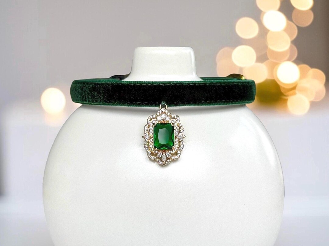 Emerald Luster - Deep Green Velvet Cat Collar With Rhinestone Charm ...