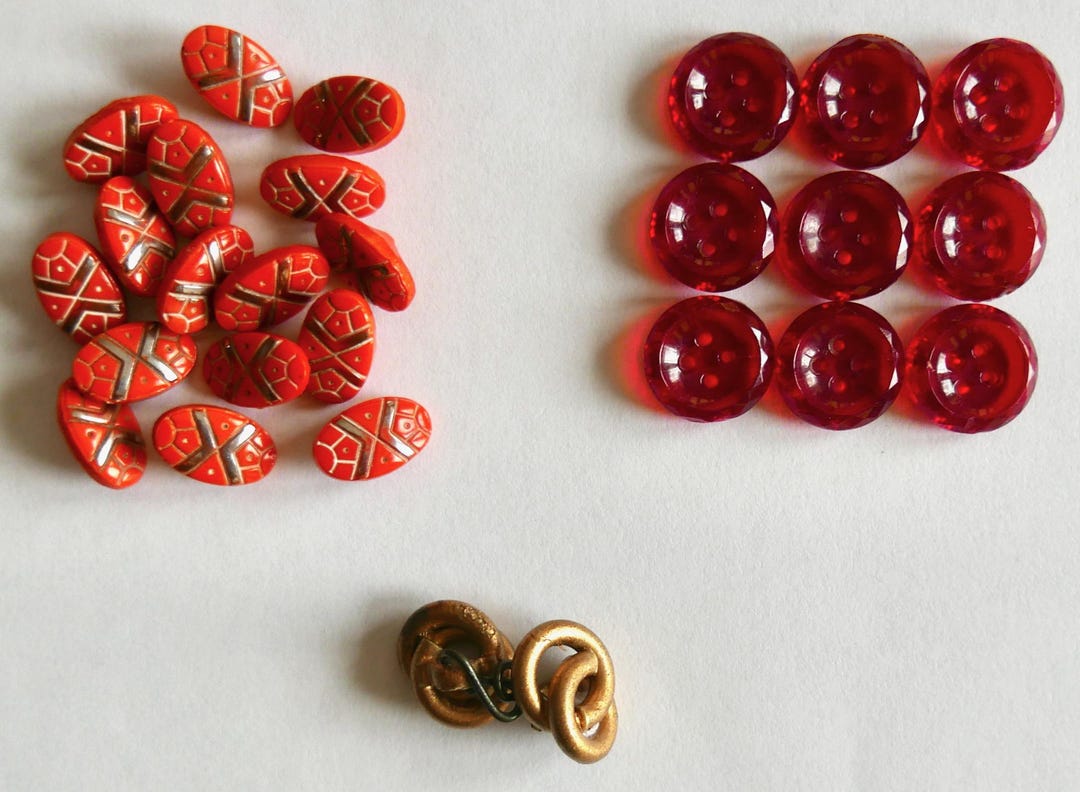 Vintage Buttons, Late 19th Century- Early 21st Century - Etsy