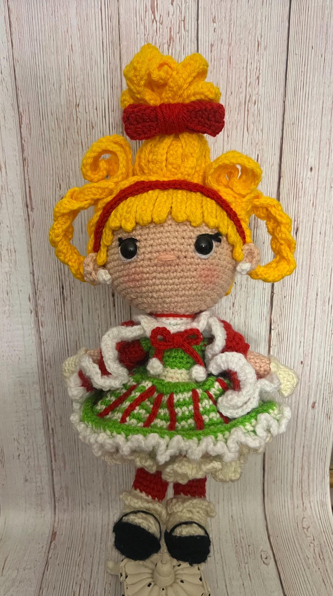 Cindy Lou Who Crochet Doll - Etsy