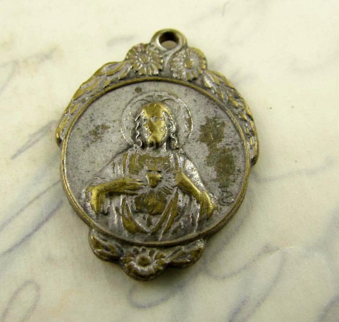 Vintage French Religious Medal Montmartre France Religious Charms ...