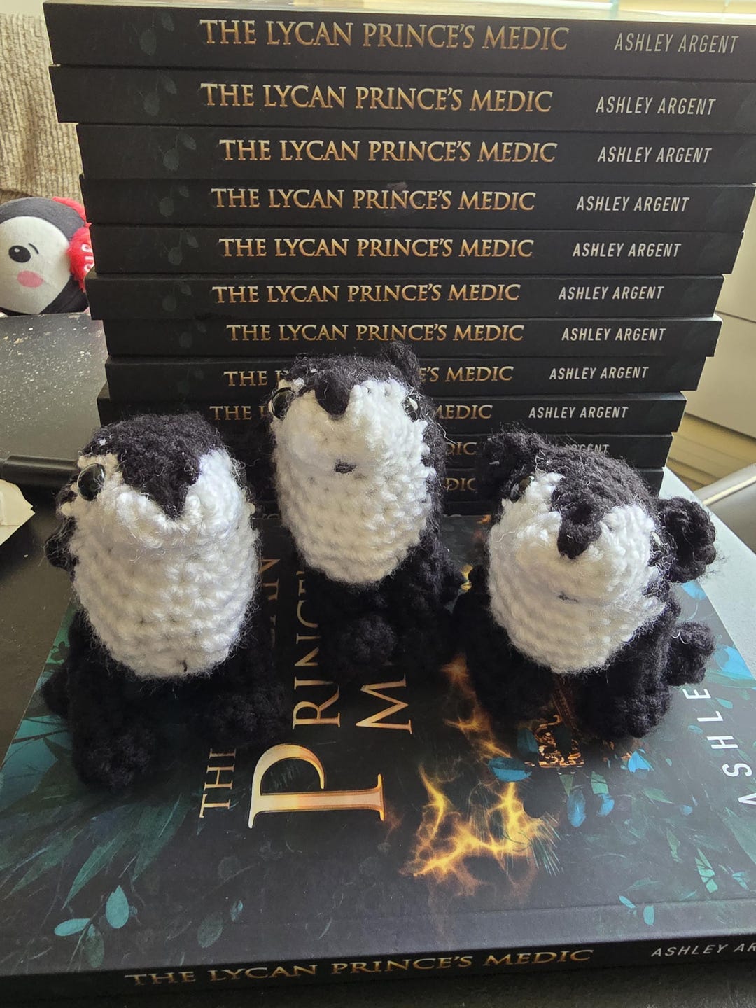 Crochet Mini Howling Wolf Amigurumi Toy Stuffed, Black and White Wolf ...