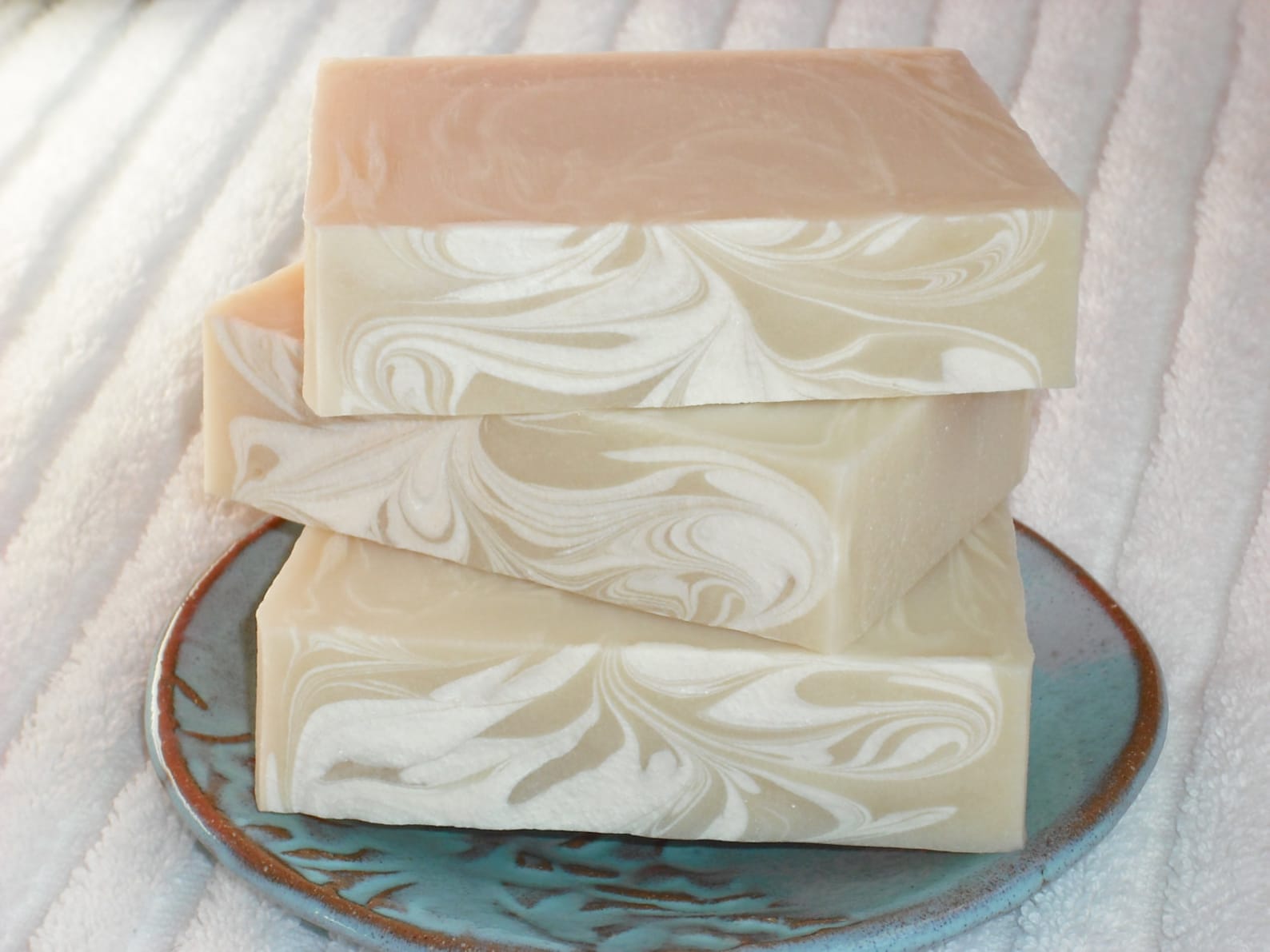 Coconut Soap / Sweet Tropical Scent / Cold Process Handmade Soap - Etsy