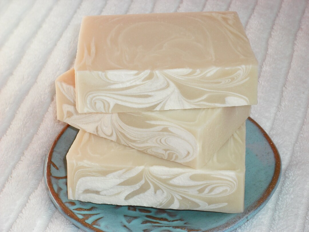 Coconut Soap / Sweet Tropical Scent / Cold Process Handmade Soap - Etsy