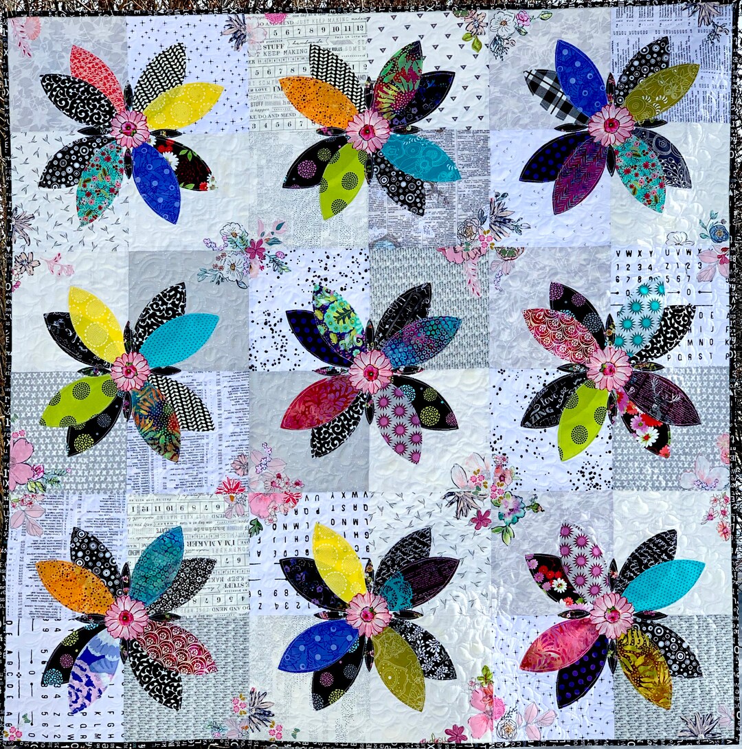 PDF Download PATTERN Crazy Eights Quilt Flower Scrappy Fabrics Black ...