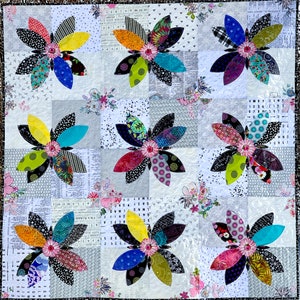PDF Download PATTERN Crazy Eights Quilt Flower Scrappy Fabrics Black ...