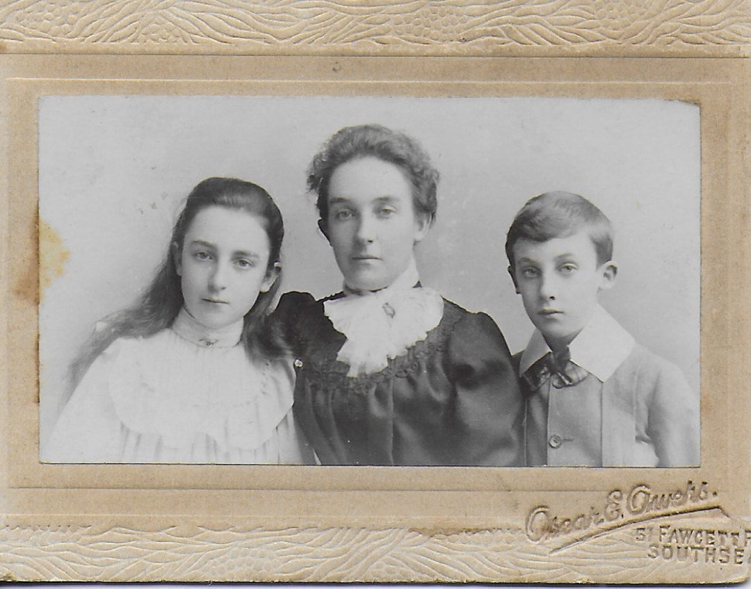 Victorian CDV, Small Family Portrait, Mother, Children - Etsy