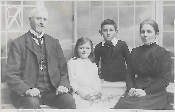 Vintage Style Family Photography