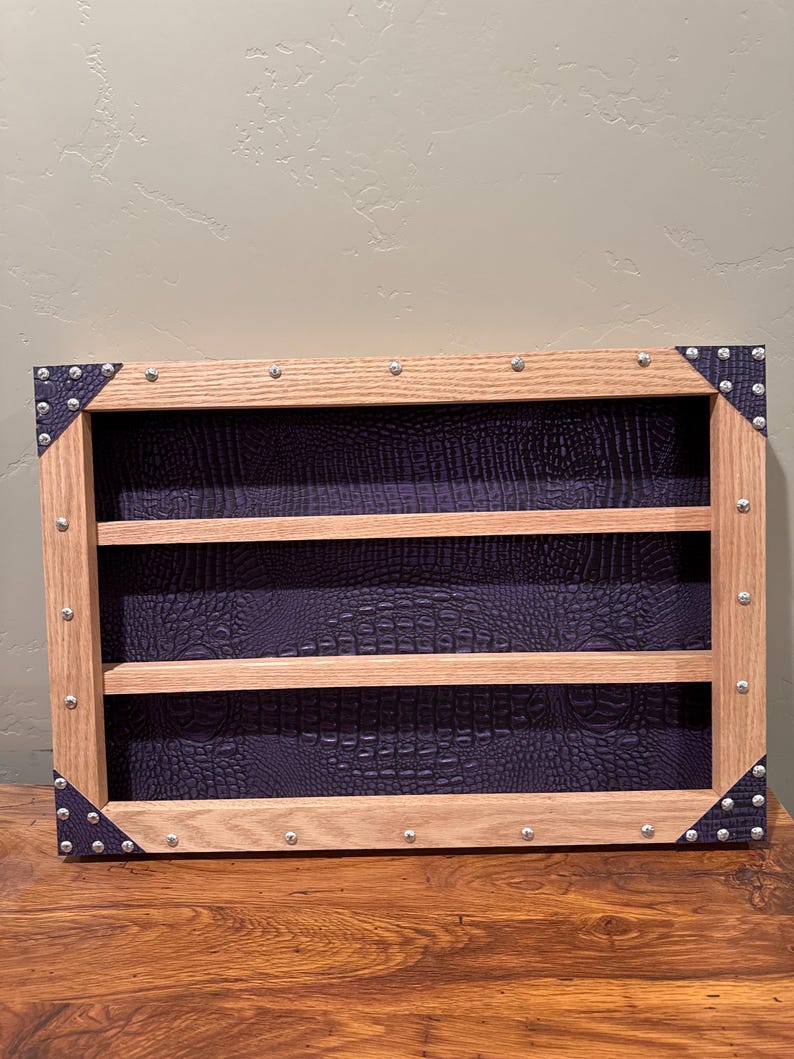 Belt Buckle Display Case Holds 9 to 12 Buckles With Different ...