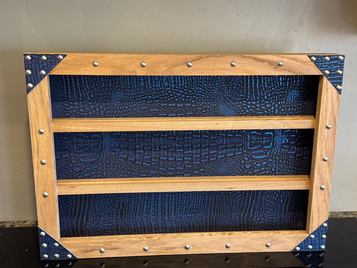 Belt Buckle Display Case Holds 9 to 12 Buckles With Different ...