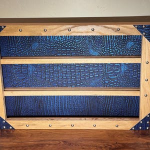 Belt Buckle Display Case Holds 9 to 12 Buckles With Different ...