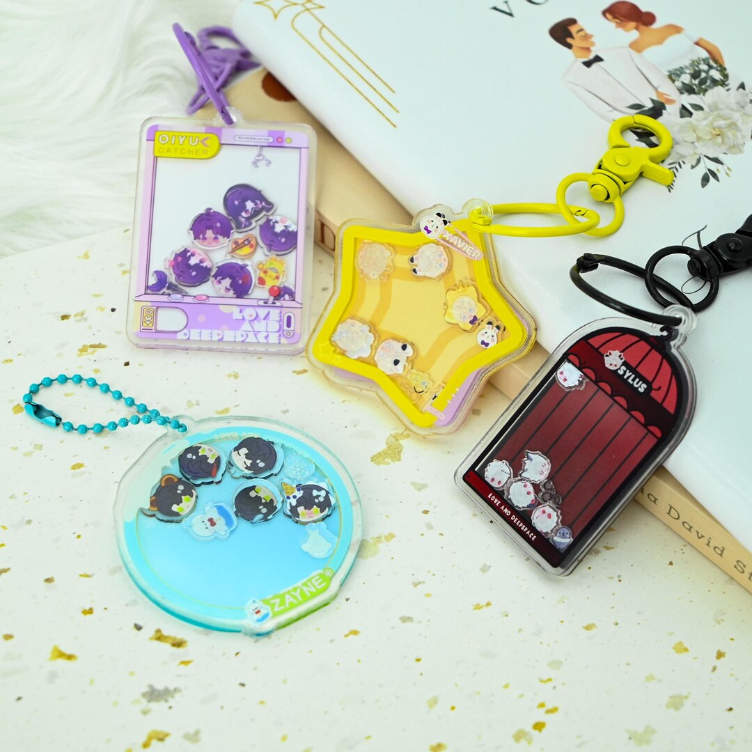 Love and Deep Space Rocking Keychain | Xavier Zayne Rafaye Sylus Caleb ...