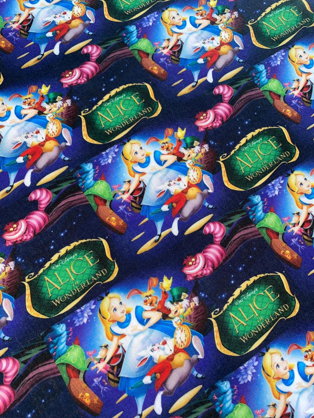 Fat Quarter Cotton Poly Blend ALICE in WONDERLAND Fabric 18x22 ...