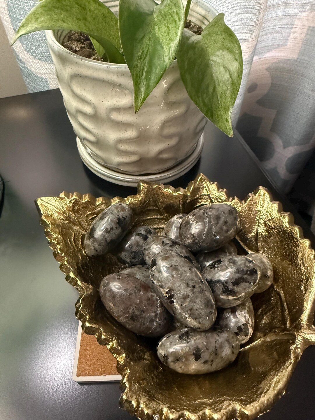 Syenite *UV Reactive* Tumbled Polished Stones Natural Gemstones ...