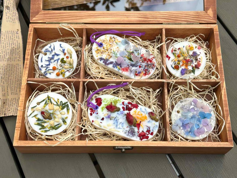 Handcrafted Aroma Wax Sachet – Elegant Scented Decor for Closets ...