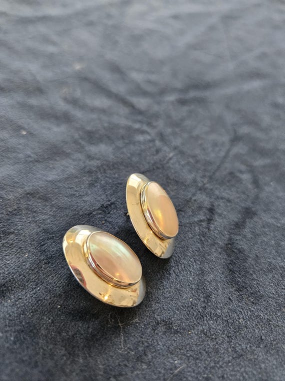 Native American signed silver and Mother of Pearl Ear… - Gem