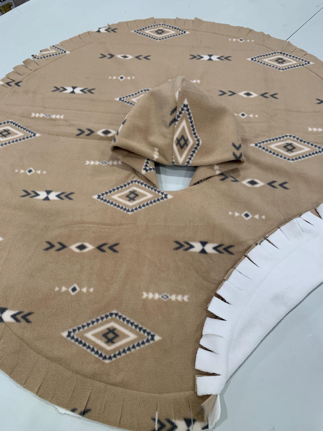 Fleece Poncho Chill Chaser Hooded Blanket Reversible CAR Seat Poncho 17 ...