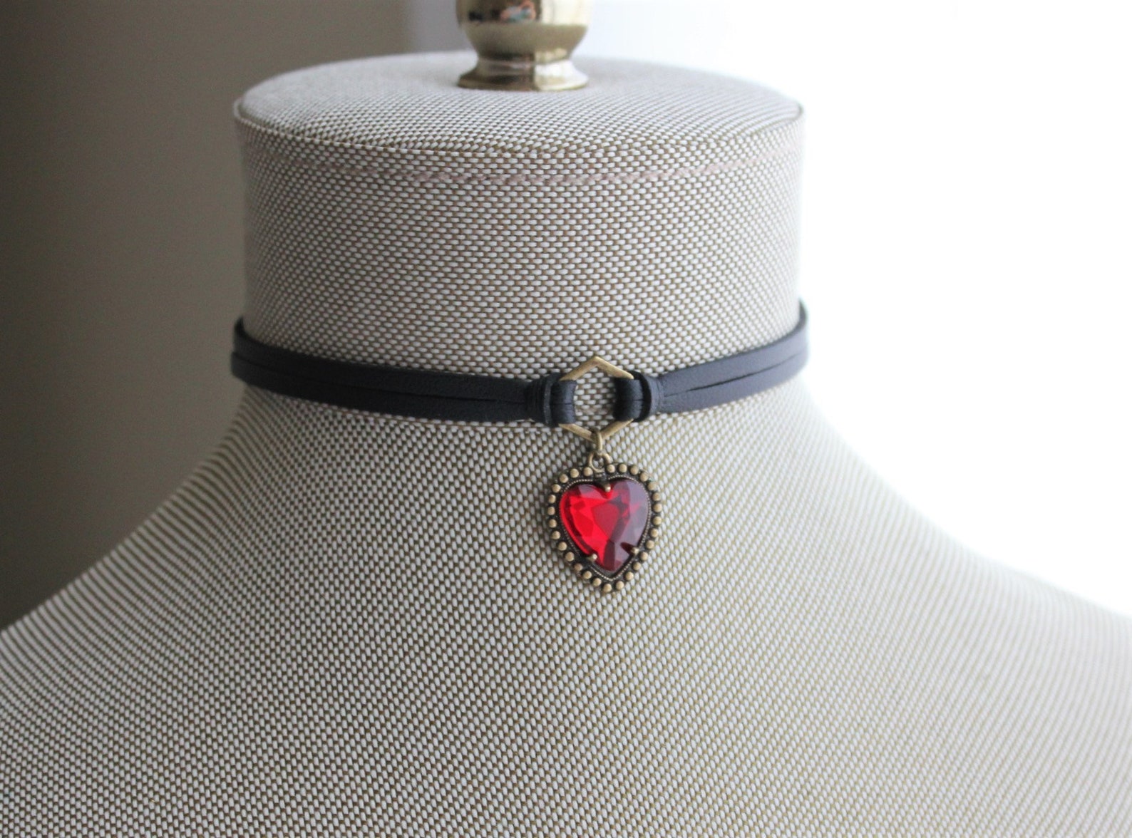 Heart Choker. 14 Leather Colors to Choose From - Etsy