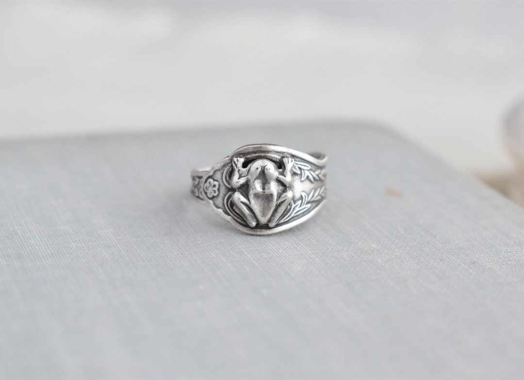 Frog Spoon Ring. Dainty Spoon Ring - Etsy