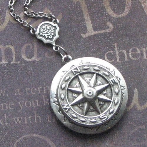 Vintage Compass Locket Necklace Compass Jewelry Photo - Etsy