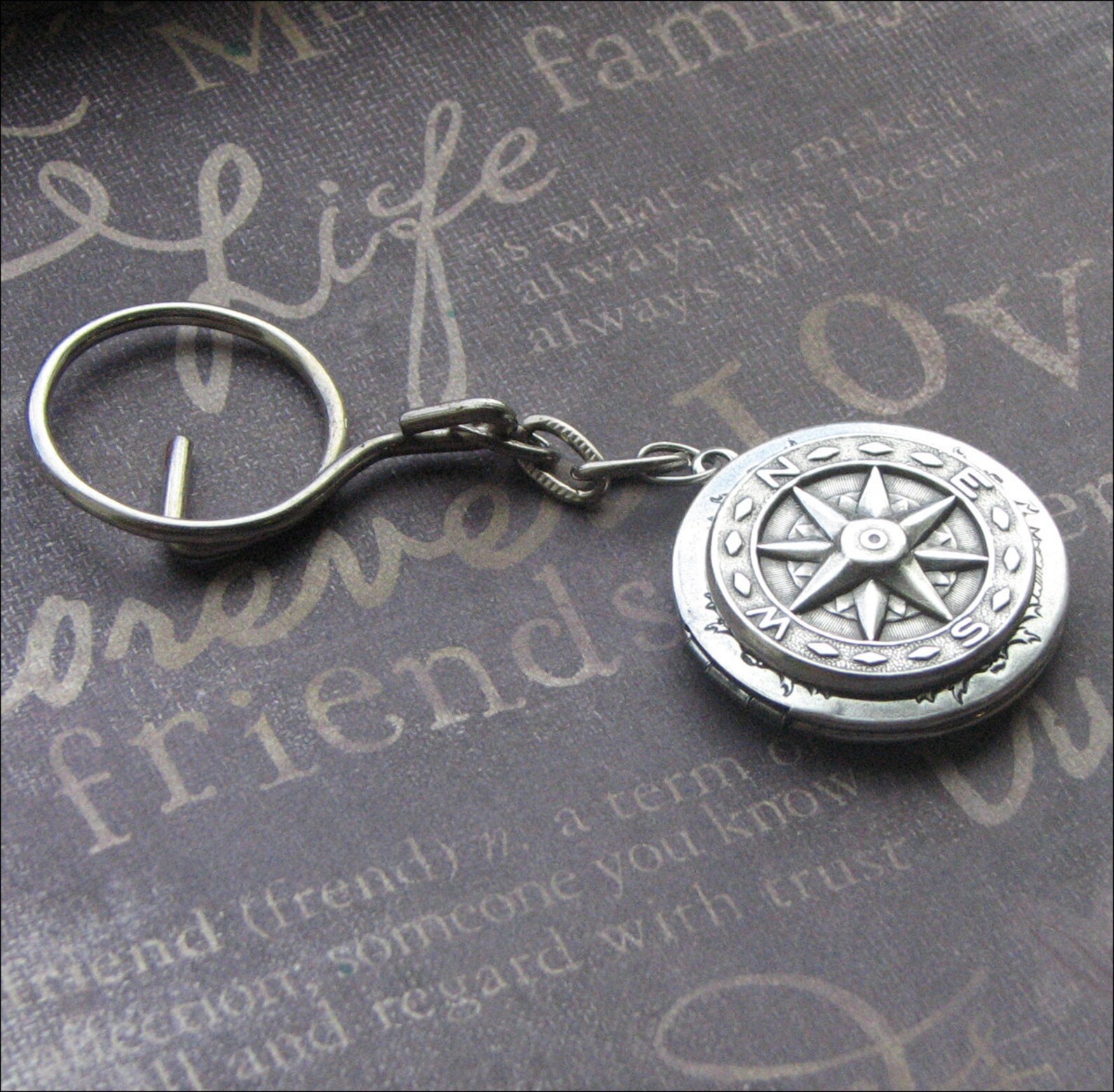 Compass Keychain Locket Key Chain Locket Compass Jewelry - Etsy